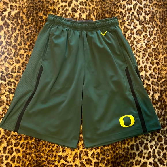 Nike | Shorts | Oregon Duck Basketball Shorts | Poshmark